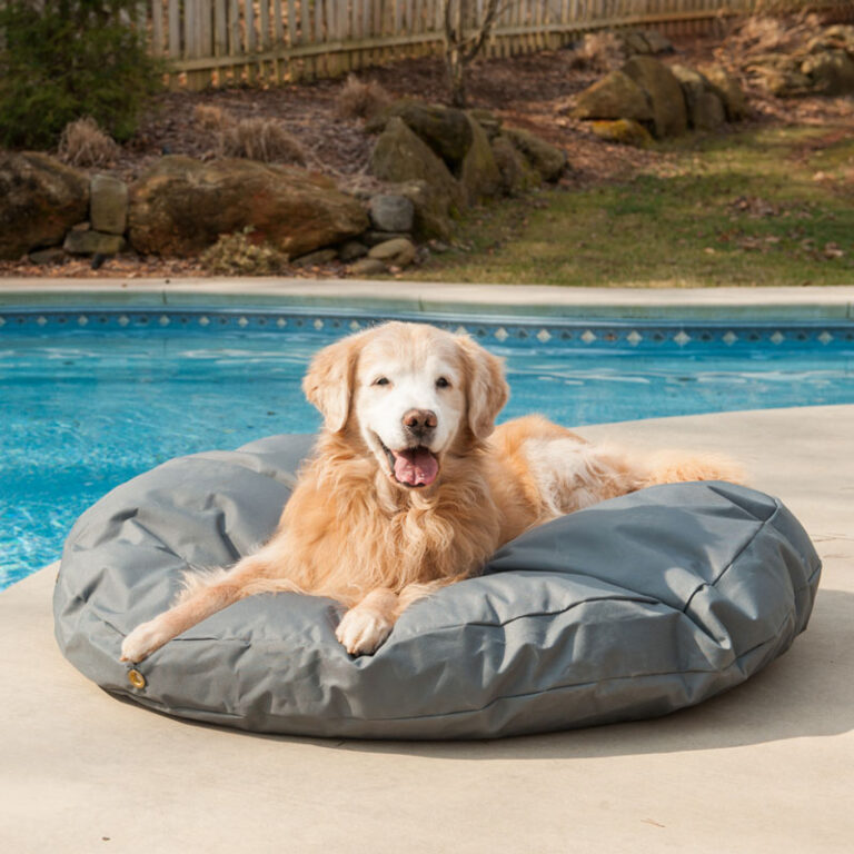 Outdoor Waterproof Round Dog Bed | Snoozer Pet Products