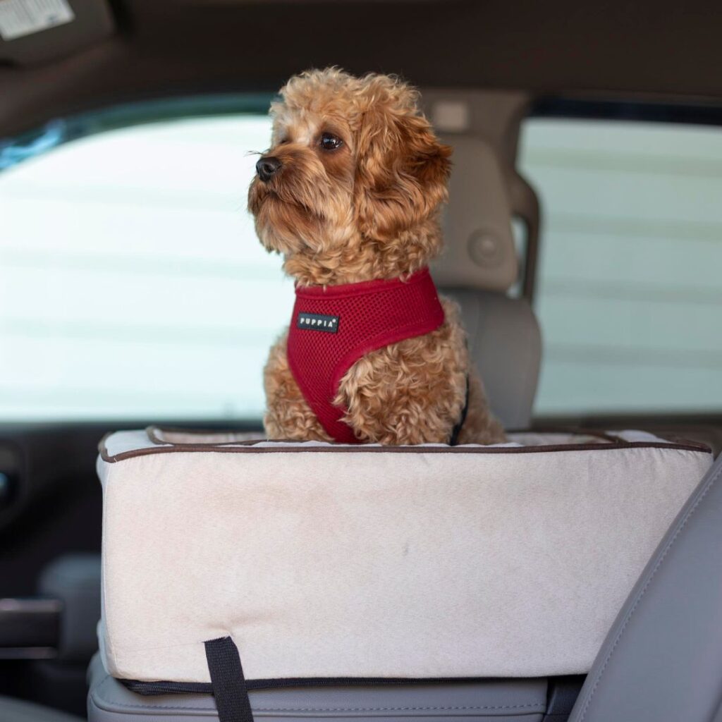 Luxury Console Dog Car Seat with Microfiber | Lookout | Snoozer